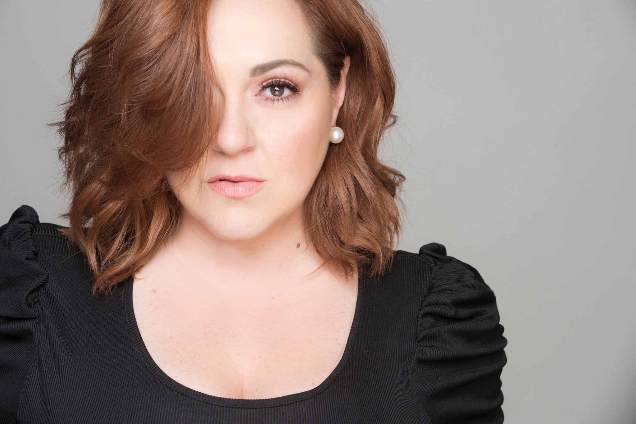 Denisha - Hola Mi Fan