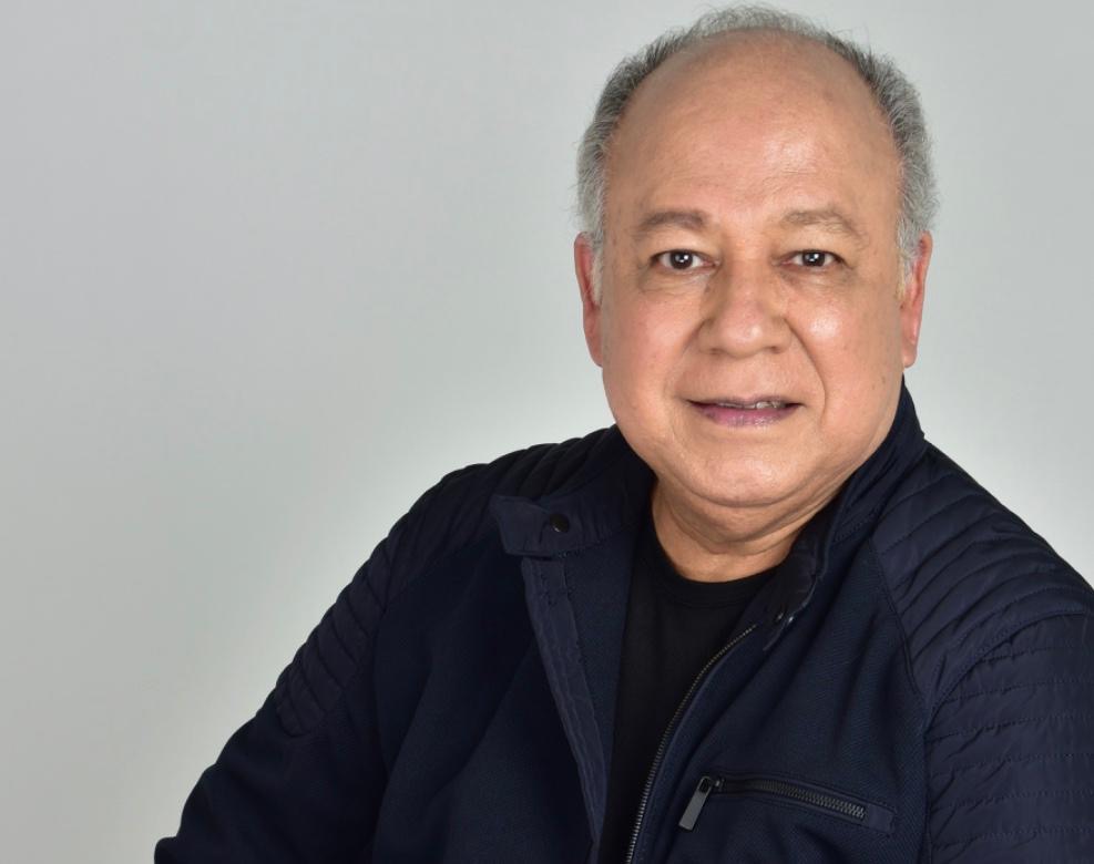 Moisés Suaréz - Hola Mi Fan